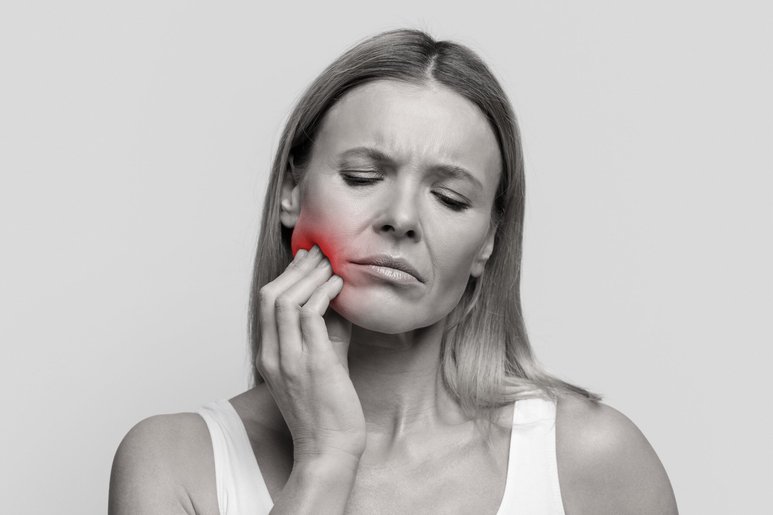 Dolor en la mandíbula al abrir la boca y masticar - Dental Peñalver ...